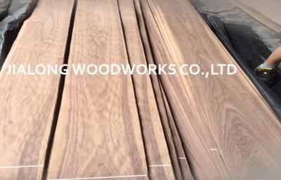China Crown Cut Natural Sliced Veneer Sheet Interior decorative , Black Walnut Wood for sale