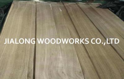 China American Walnut Wood Veneer 0.5mm Thickness Quarter Cut Grain for Hotel Furniture 1200-3800mm Length for sale