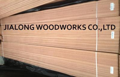 China Natural Pink Sapele Wood Quarter Cut Veneer Sheet 0.45mm for Plywood Furniture for sale