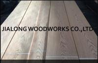 China Natural Red Oak Veneer Sheet 0.5mm Crown Cut for Furniture Surface Decoration for sale