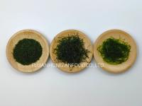 China Nutrient-Rich Dried Seaweed Prolifera Flakes Vibrant Green 100g Jar For Seasoning Toppings for sale
