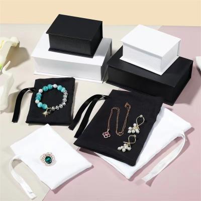 China ODM Bracelet Necklace Box Jewelry Packaging Pouch Flip Top Magnetic Jewelry Gift Boxes for sale