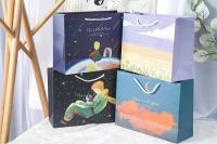 China Little Prince Print Recycled Paper Merchandise Bags 33x25x12cm for sale