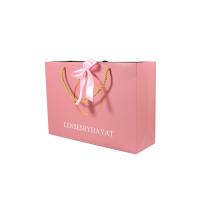 China Glossy Lamination Shoes Clothing Paper Bags 250gam Coated Pink Kraft Bags for sale