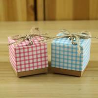China Check Patterns Chocolate Candy Paper Square Box 260gsm Wedding Favor Gift Box for sale