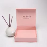 China 600gsm To 1600gsm Cardboard Gift Packaging Box Flip Top Boxes With Magnetic Closure for sale