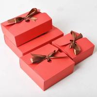 China 1800gsm Chocolate Kraft Paper Candy Boxes Bow Tie Wedding Party Favor Boxes for sale