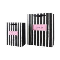 China 128-250gram Black Handle Laminated Art Paper Bag For Apparel Advertising for sale