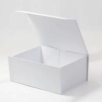 China Lake Green Wedding Favour Chocolate Boxes Bridesmaid Gift Boxes Empty for sale