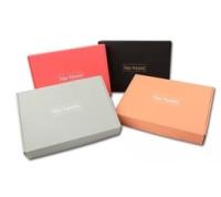 China SGS Matt Varnish T Shirt Packaging Boxes Cardboard Gift Boxes With Lids for sale