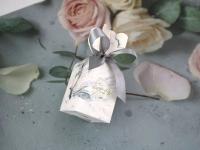 China ODM 5*5*12cm Candy Chocolate Wedding Paper Box With Ribbon for sale