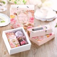 China 230GSM Scrunchie Recycle Ivory Paper Gift Box Foldable 18*17*7.3 Gift Box for sale