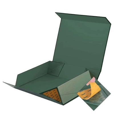 China Foldable Cardboard Gift Packaging Box with Stamping Finishing and Customized for sale