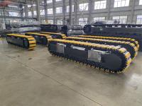 China Rubber Padded Crawler Undercarriage for Customized Track Drilling Rig and Crushers for sale