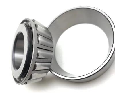 China Chrome Steel Tapered Roller Bearing 30207 for Automotive and Construction Machinery for sale