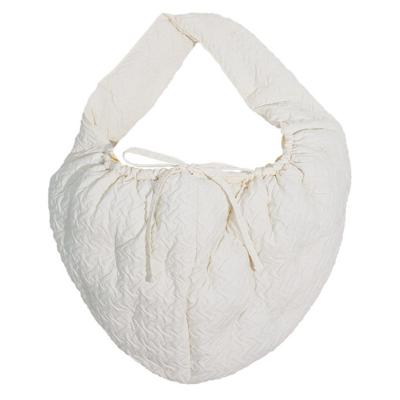China Cute Pet Supplies White Color Polyester Pet Shoulder Bag Winter Warm Go-Out Crossbody Bag Soft And Comfortable Pet Bag for sale