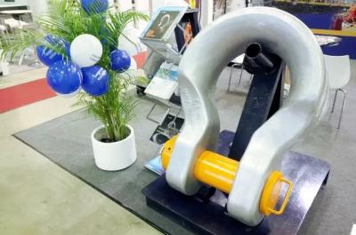 China ISO Wide Body Bow Shackle 7-1550 Ton Capacity with Safety Bolt and DNV Certification for sale