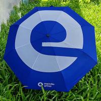 China 210T Pongee Fabric Auto Open Close Compact Umbrella With Wooden Handle for sale