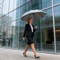 China Professional Women Business Umbrella 105cm Diameter Straight Handle Umbrella Waterproof for sale
