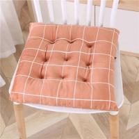 China Minimalist Style PE Foam Pressure Relief Seat Cushion Pillow with Anti-Static Feature for sale