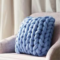 China Faux Fur Pillows for Home Decor Made of 100% Polyester and Memory Foam Filling Material for sale