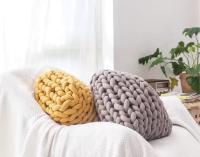 China Faux Fur Pillows for Home Decor Made of 100% Polyester and Memory Foam Filling Material for sale