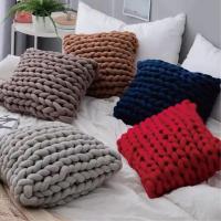 China Faux Fur Pillows for Home Decor Made of 100% Polyester and Memory Foam Filling Material for sale