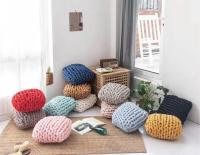 China Faux Fur Pillows for Home Decor Made of 100% Polyester and Memory Foam Filling Material for sale
