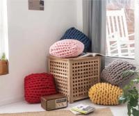 China Faux Fur Pillows for Home Decor Made of 100% Polyester and Memory Foam Filling Material for sale