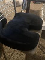 China Rectangle Gel Seat Cushion Non-Slip Memory Foam Coccyx Cushion for Tailbone Pain for sale