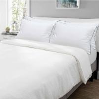 China Standard Size Set of 4 Pack Soft Fluffy Bed Pillows with Memorry Foam Filling Material for sale