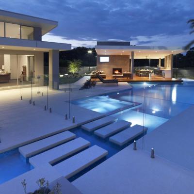 China OEM Building Tempered Glass Swimming Pool Balcony Railing Glass 316 Clamp Spigot Fence for sale