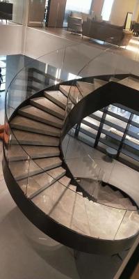 China OEM Curved Tempered Glass Toughened Grind Edge For Stair Railing for sale