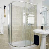 China Custom Arch Tempered Glass Bifold Bath Glass Shower Enclosure Ss Door for sale