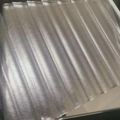 China Ice Patterned Acid Etched Tempered Glass 15mm Thick Decorative Partition Wall for sale