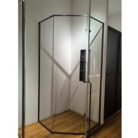 China Modern and Minimalist Tempered Glass Shower Enclosure Perfect for Residential and Commercial Settings for sale