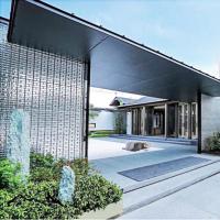China Thermally Perforated Crystal Bricks: Custom Hole Designs Combining Decorative and Functional Features for sale