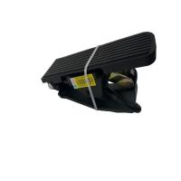 China All Style Car Gas Brake Rest Pedal for SINOTRUK HOWO Electronic Gas Pedal Accessories for sale