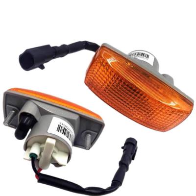 China Truck Model Howo Howo Wg9925720013/Wg9925720014 Vehicle Turn Indicator Light 12 Months for sale