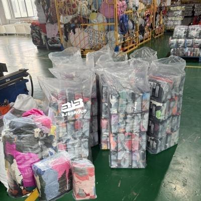 China 100% Cotton Mixed Colored T-shirt Wiping Cleaning Rags Colored industrial Rags Cotton Wipers for sale