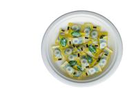 China 7 Inch 8g 50pcs/Bag Bio Food Packaging Plate for sale