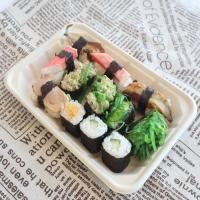 China Disposable Paper Bagasse Food Dish , 8*6 Inch Square Plate For Take Away Fast Food for sale