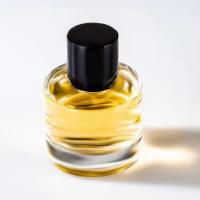 China 30 50ml Spray Perfume Bottle Buckle Thick Bottom Transparent Glass for sale