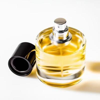 China 30 50ml Spray Perfume Bottle Buckle Thick Bottom Transparent Glass for sale