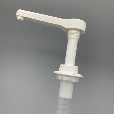 China Lower Screw Cap Plastic Honey Syrup Dispenser White Jam Pump for sale