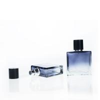 China 30ml 50ml Spray Pump Perfume Bottle Gradient Flat Square Glass Empty for sale