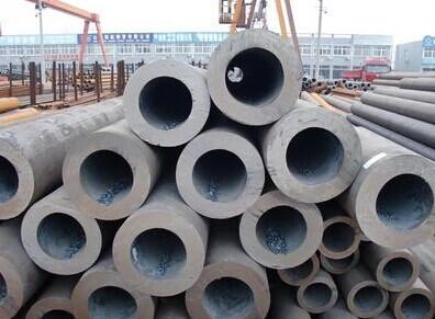 China 10CrMo910 / 13CrMo44 Heat Exchanger Tubes Round Shape For Boiler Pipe for sale