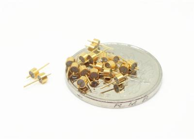 China Gold Plated Hermetically Sealed Connectors Glass To Metal Single Pin For Transmit Microwave Signals JM2516 for sale