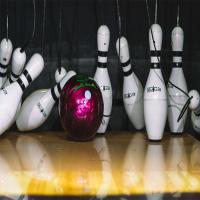 China Black Steel Bowling Equipment Professional String Pinsetter for Standard Lane Games for sale