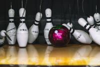 China USBC Approved String Bowling Pins for AMF Brunswick Bowling Machine in Sample 3-7 Days for sale